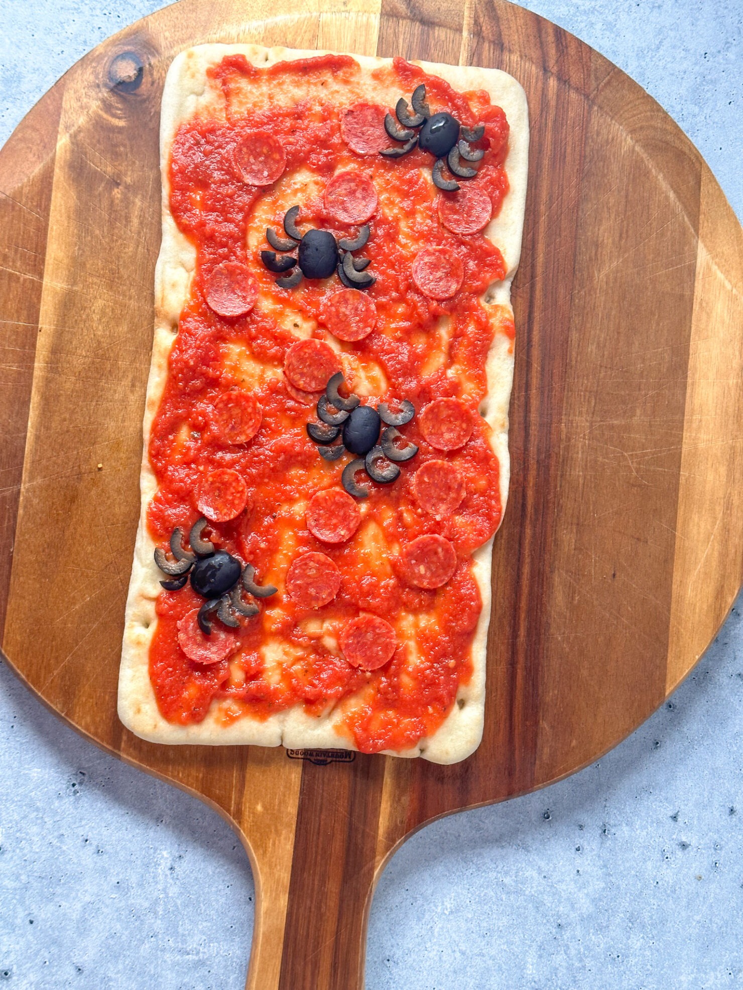 Spooky Flatbread Pizza (Easy Halloween Idea!) - The Tasteful Tribe