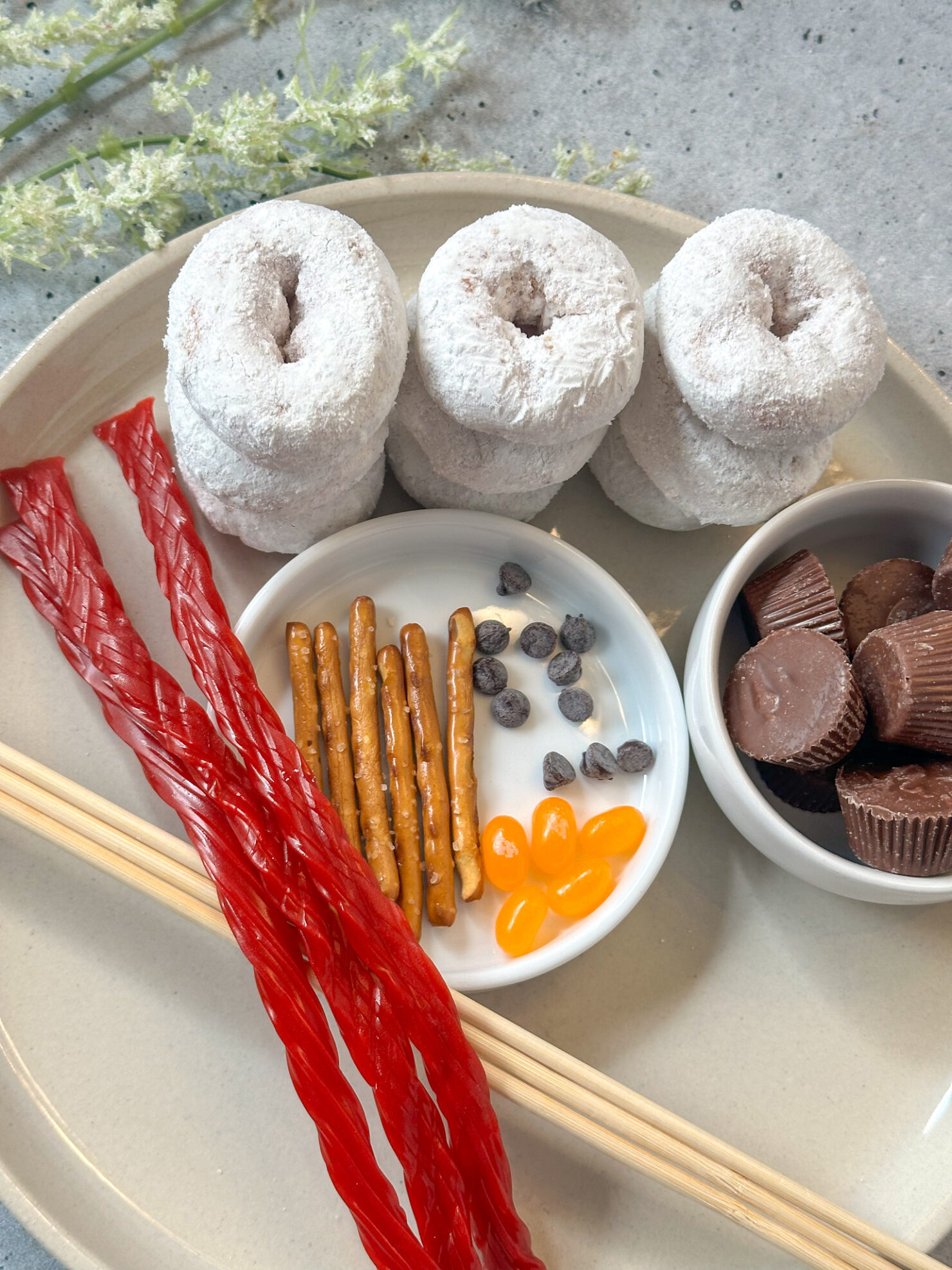 Snowman Donut Skewers (Easy Holiday Treat!) - The Tasteful Tribe
