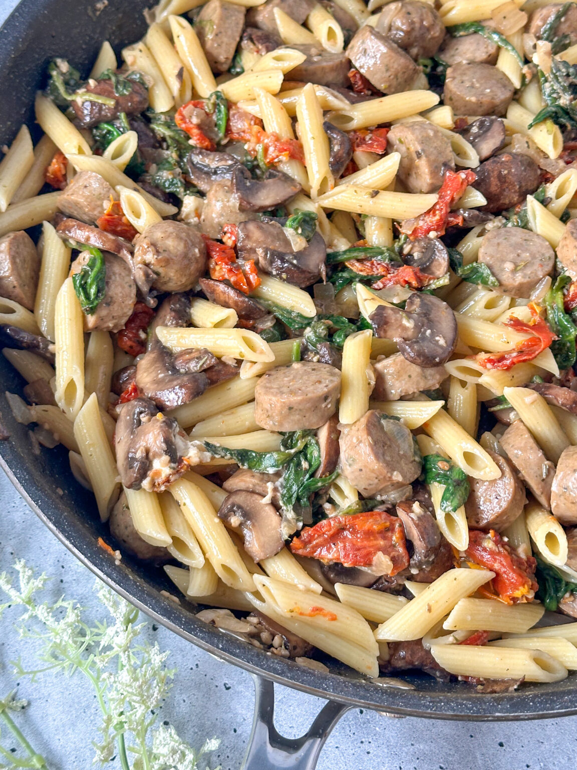 Easy Mediterranean Pasta With Chicken Sausage (One-Pan Meal!) - The ...